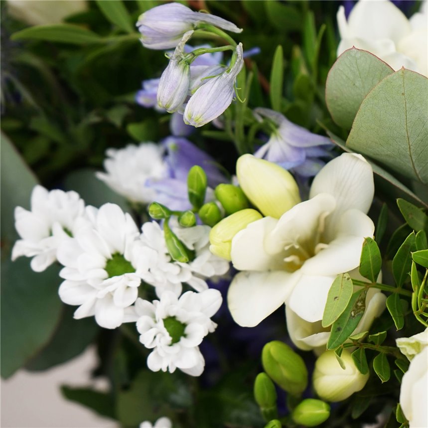 Fresh Glasgow Flower Delivery - Same Day Service Available!